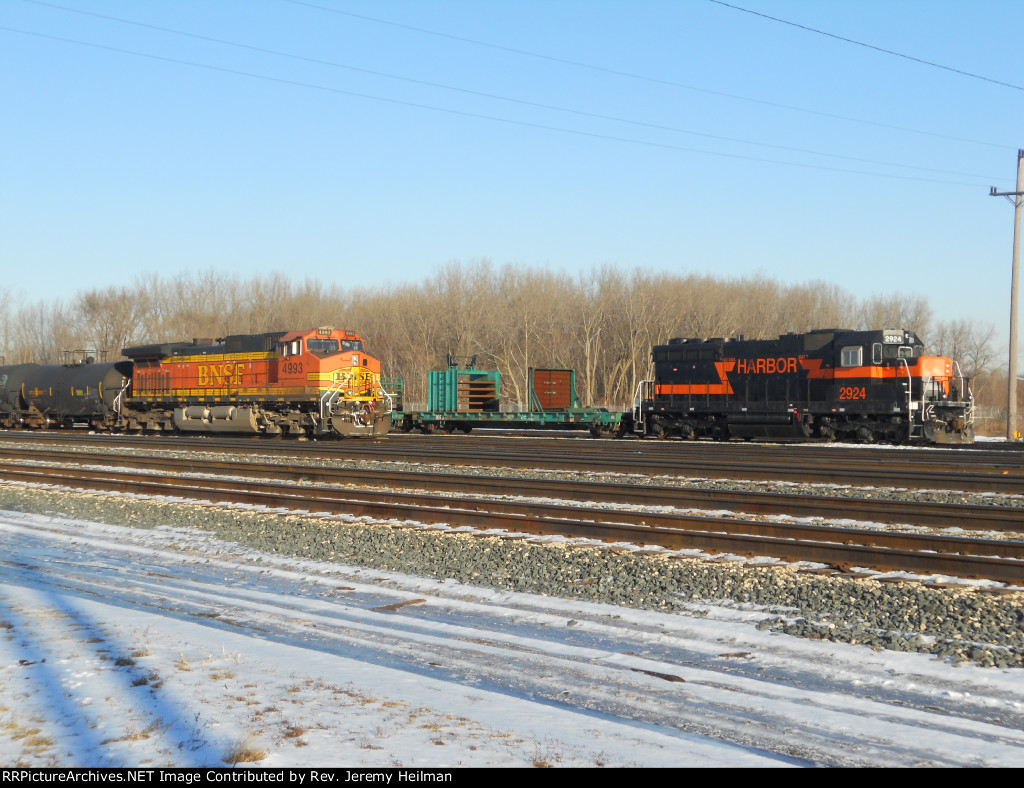 BNSF 4993 & IHB 2924 (2)